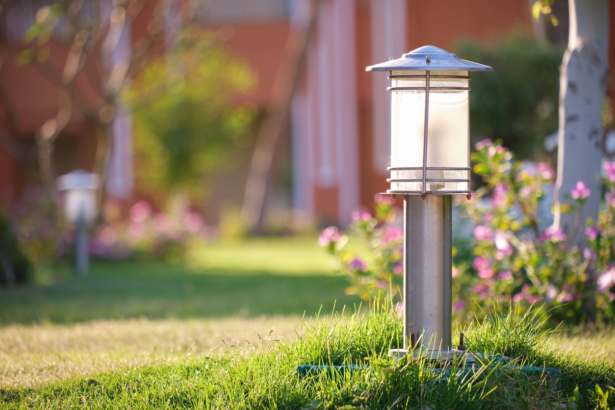 6 Outdoor Lighting Ideas to Illuminate Your Summer Nights